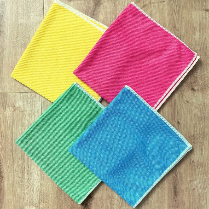 Microfibres : les alliées du ménage au naturel